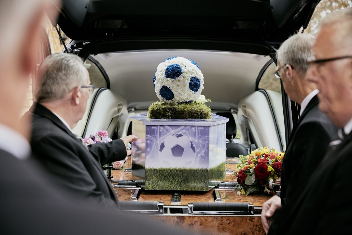 Elizabeth Way & Company Funeral Directors | Mossley and Bardsley